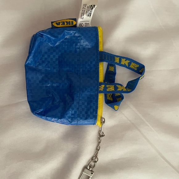 IKEA | Accessories | Ikea Knolig Coin Keychain Nwt | Poshmark
